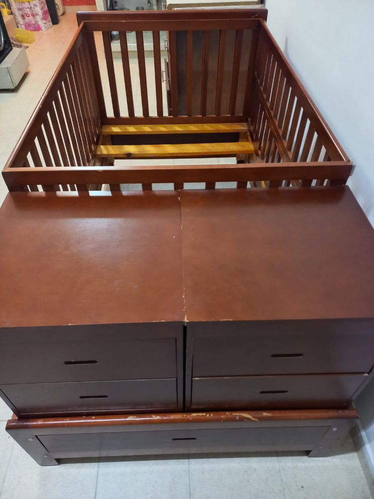 Cuna convertible a cama marca Gova Greco